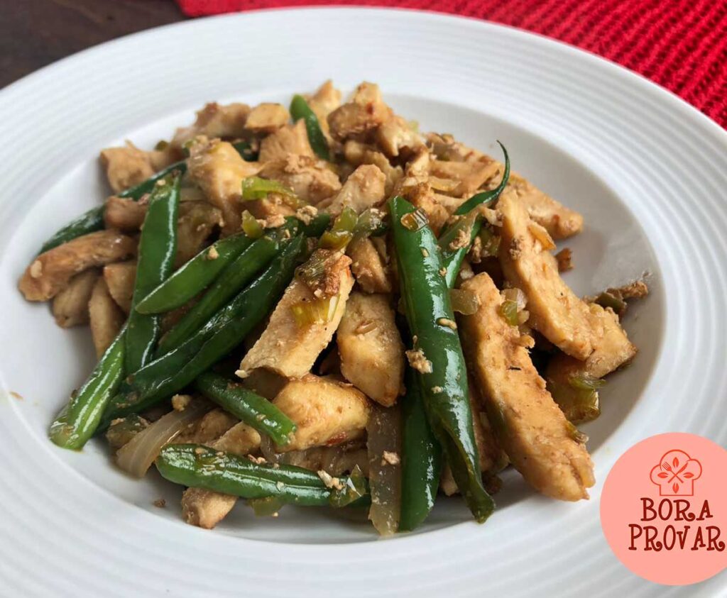 🍗 Frango com Vagem, puro sabor!